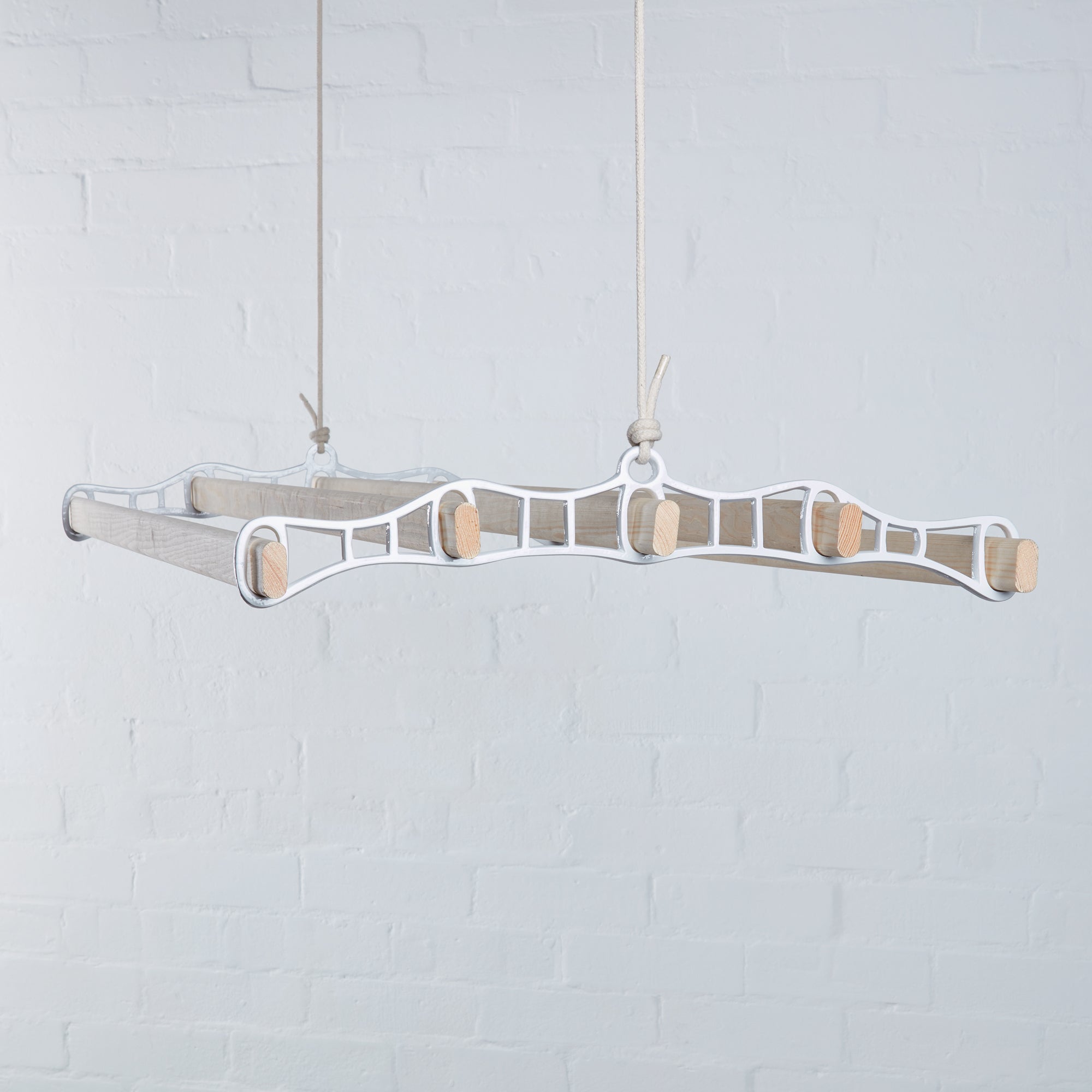 Traditional Ceiling Hanging Clothes Airer - White – Thatch & Stone